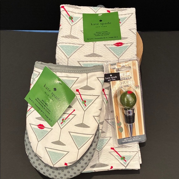 kate spade | Kitchen | Kate Spade Martini Glass Kitchen Set Mini Mitts ...